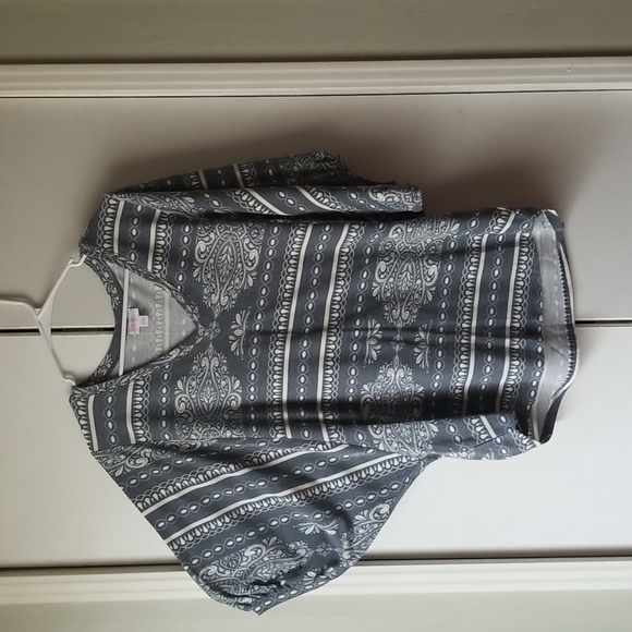 LuLaRoe | Tops | New Lularoe Renee Washed Never Worn Large Gray Blue ...